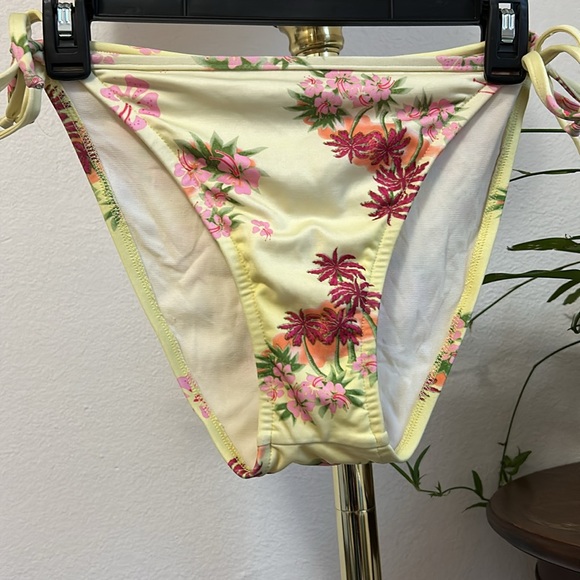 Xhilaration | Swim | Vintage Y2k Yellow And Pink Flower Bikini Set ...